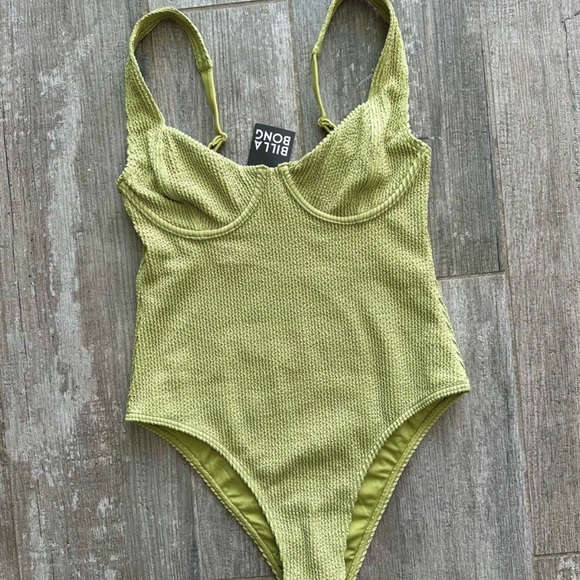 Billabong | Swim | Billabong Summer High Chloe Underwire One Piece ...